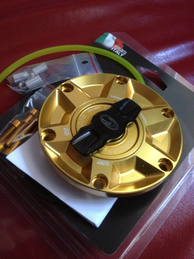 Evotech Rapid Fuel Cap II - GP Racing