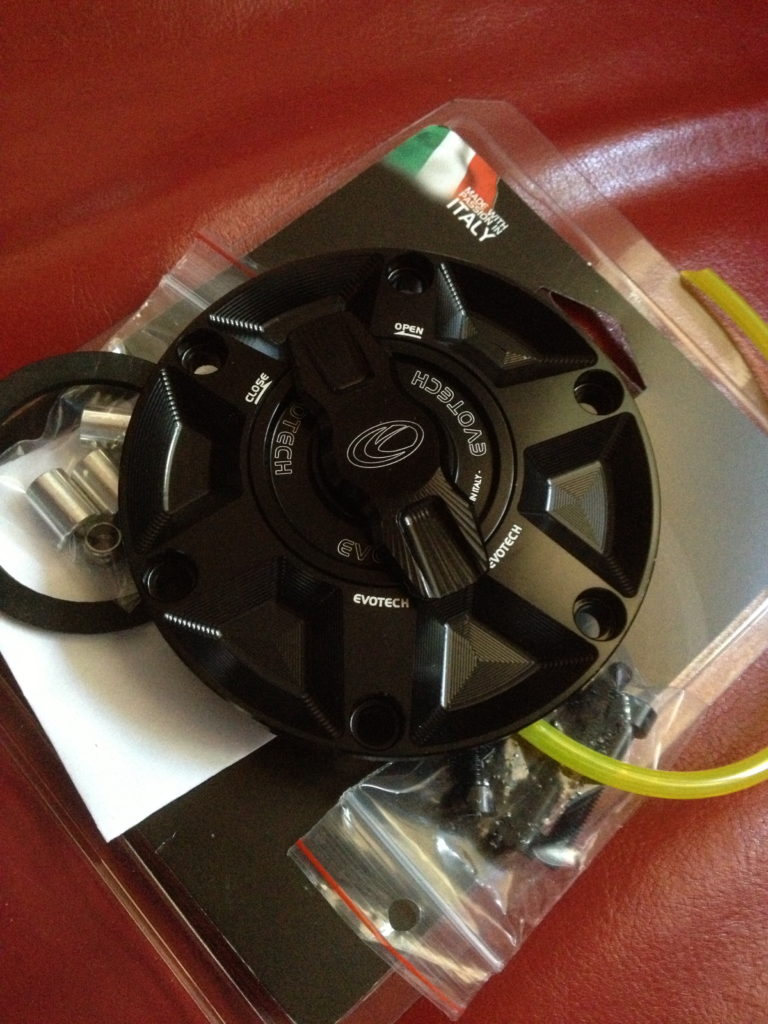 Evotech Rapid Fuel Cap II - GP Racing